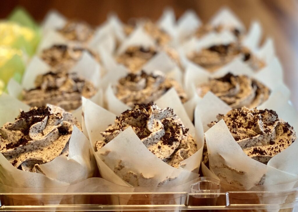 Muffin Tops Bakeshop – Baked Goods for your weddings, showers ...